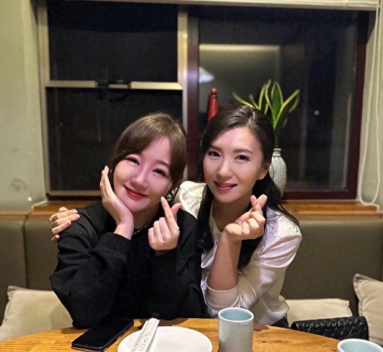 "Pink Girl" is back on the same screen after 20 years. Chen Hao has not changed, but Xue Jianing ...