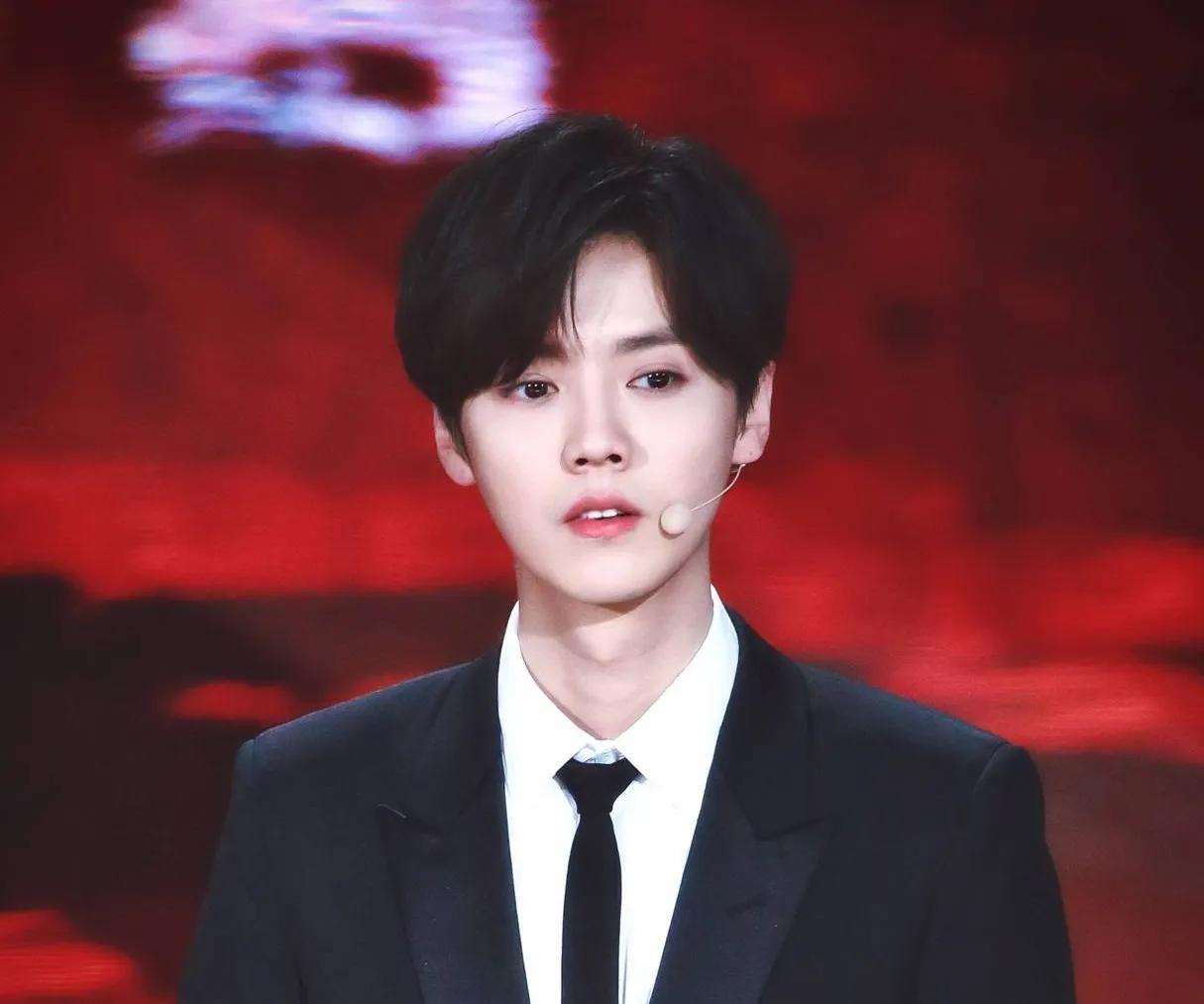 Lu Han gradually moved closer to Yin Zheng, even if he was a former top ...