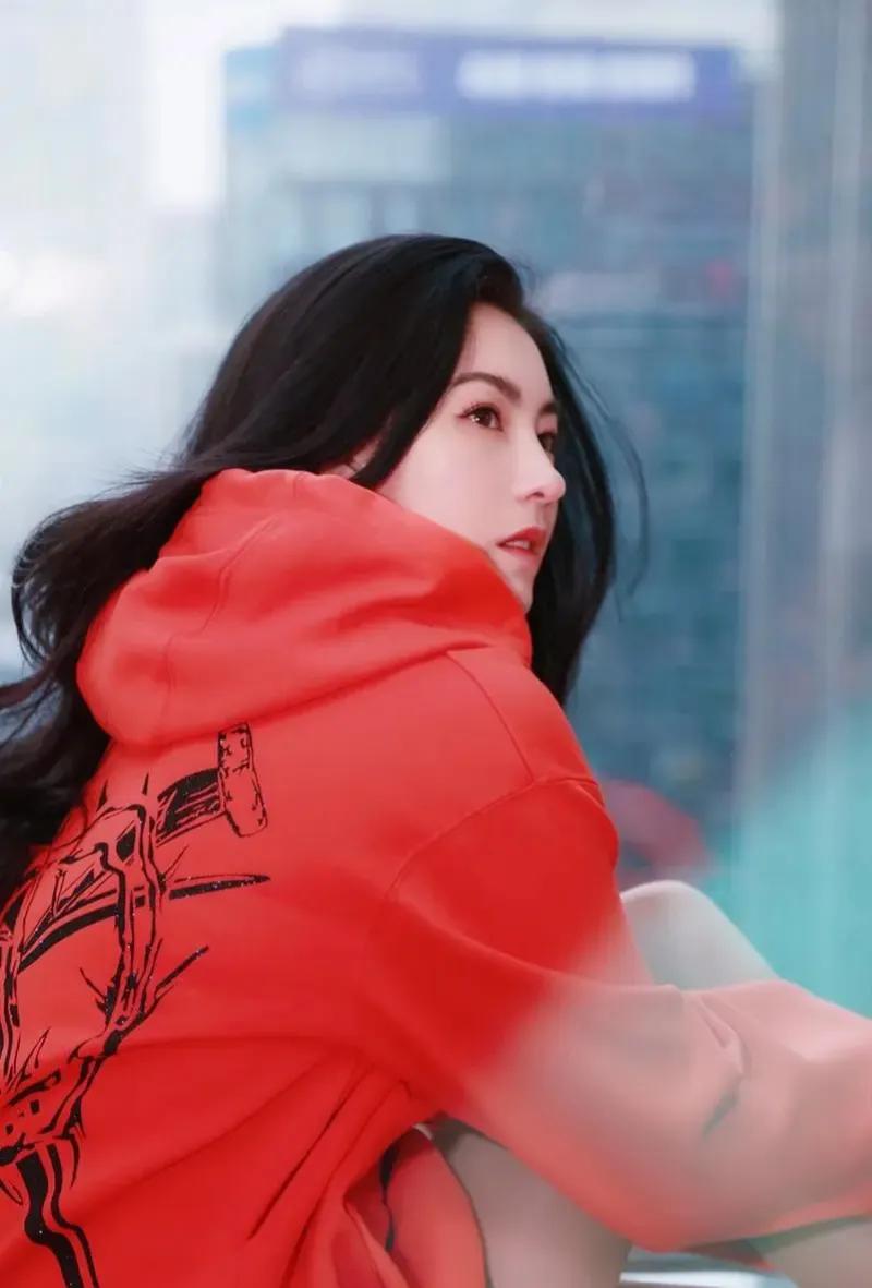 The celebrity couple's sweet exposure! The relationship between Cecilia ...