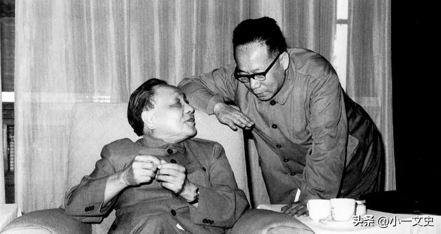 In 1951, Mao Zedong said to Liang Shuming: Deng Xiaoping is a good hand ...
