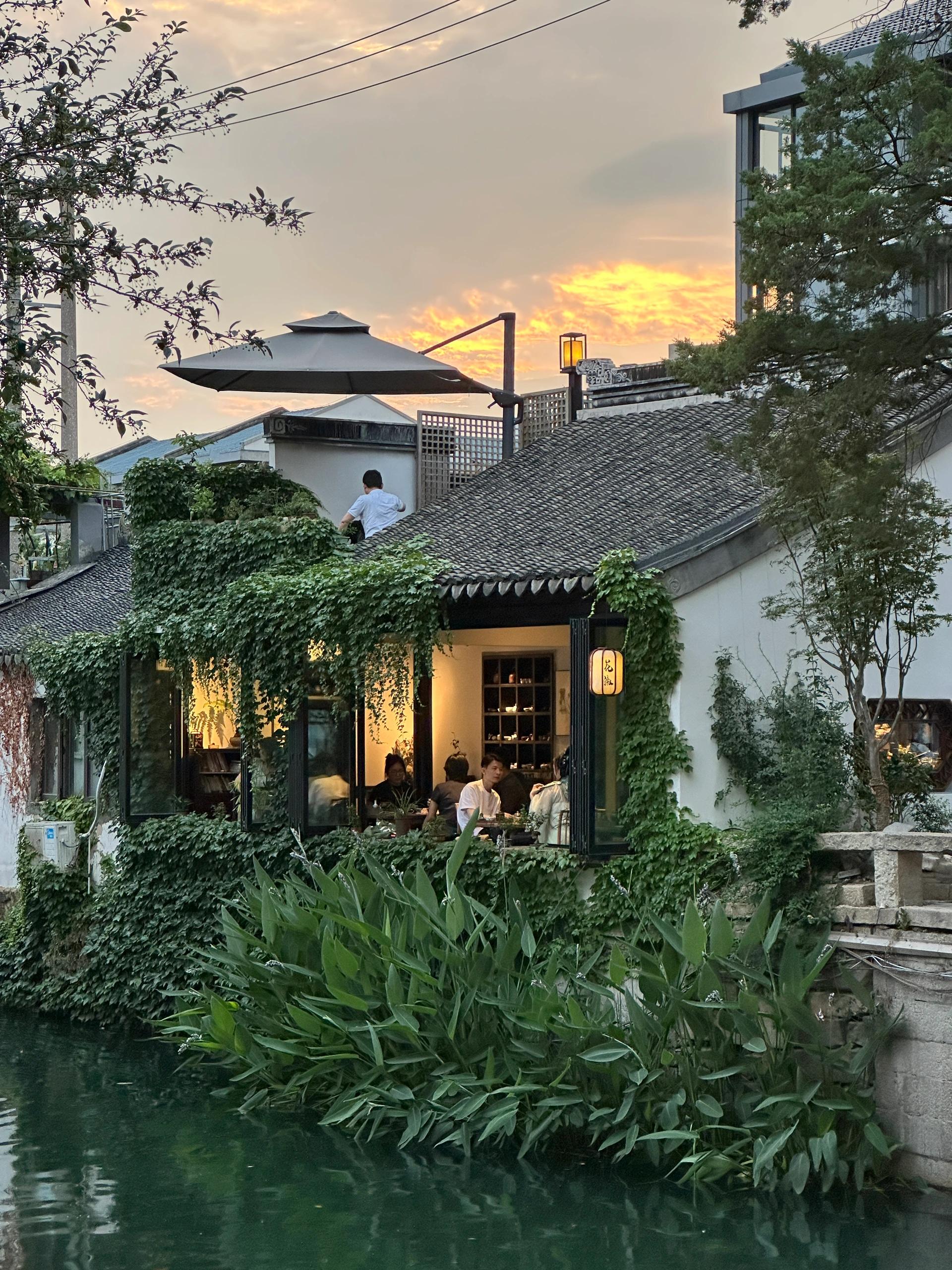 There are 8 must-see places in Suzhou, and those who have been to 4 are ...