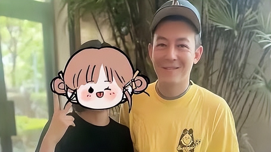 Edison Chen dances at the bar, the 42-year-old vicissitudes show ...