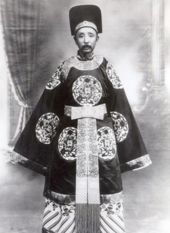 What exactly did Zhang Zuolin do when he was in Northeast China? Does ...