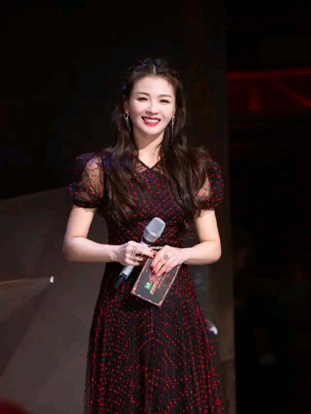 Compared with Liu Tao, Jin Chen's host program is still slightly ...