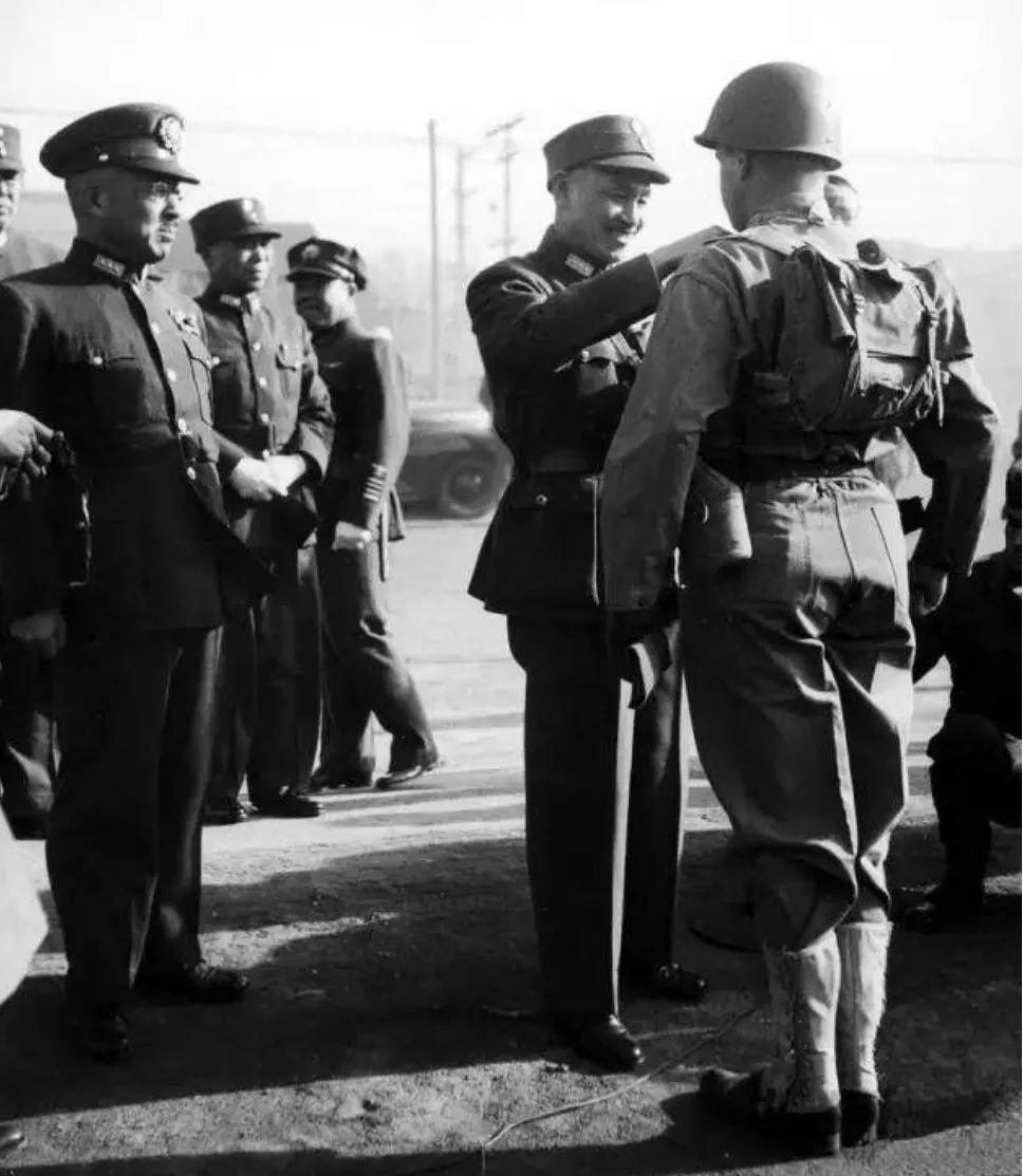 21 Photos of Beijing in 1945 - iNEWS