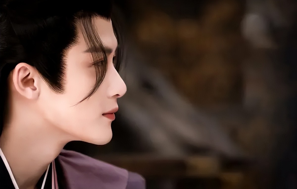 For a treasured artist like Tan Kenci, even if he really falls in love ...