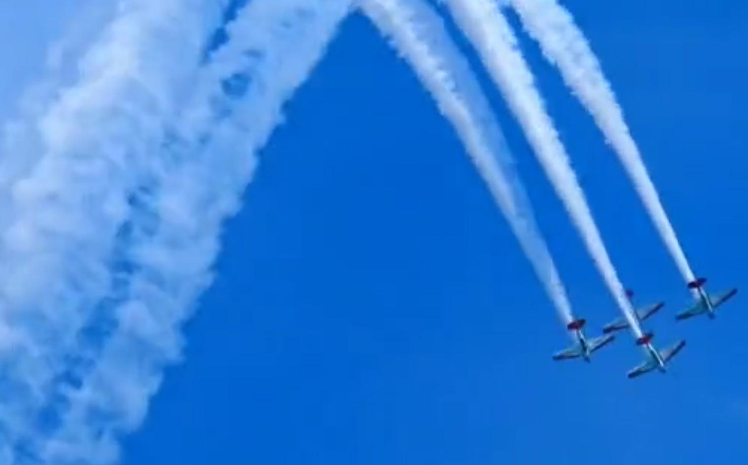 How big is the Soaring Flying Leopard? Put it together with the J-10 to ...