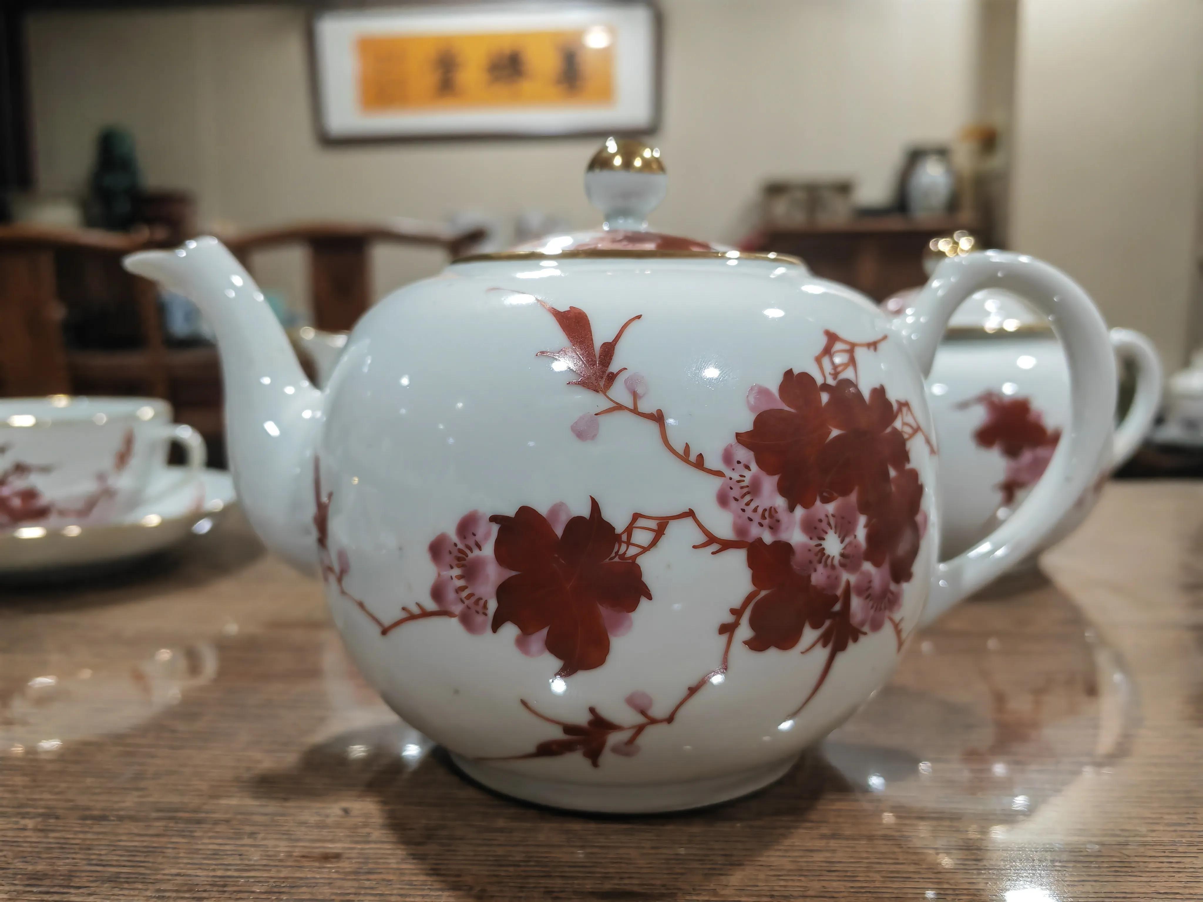 A very rare set of Jingdezhen red color tea set in the Republic of ...