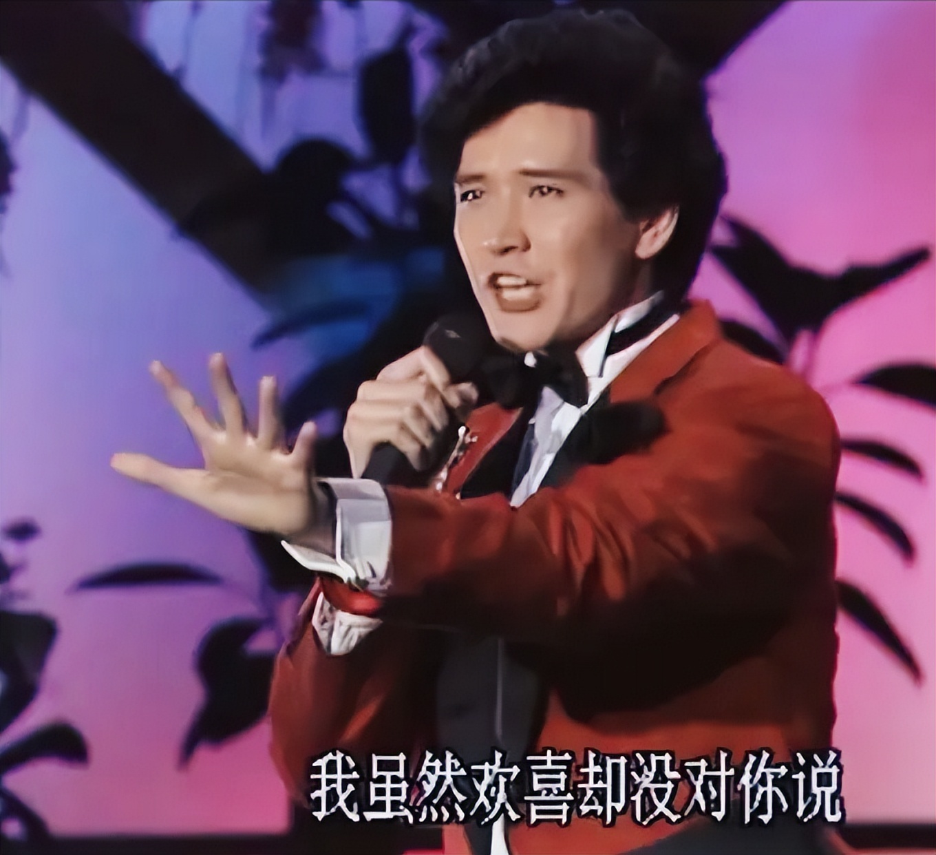 Fei Xiang, a singer in the 1980s, retired from the industry at the peak ...
