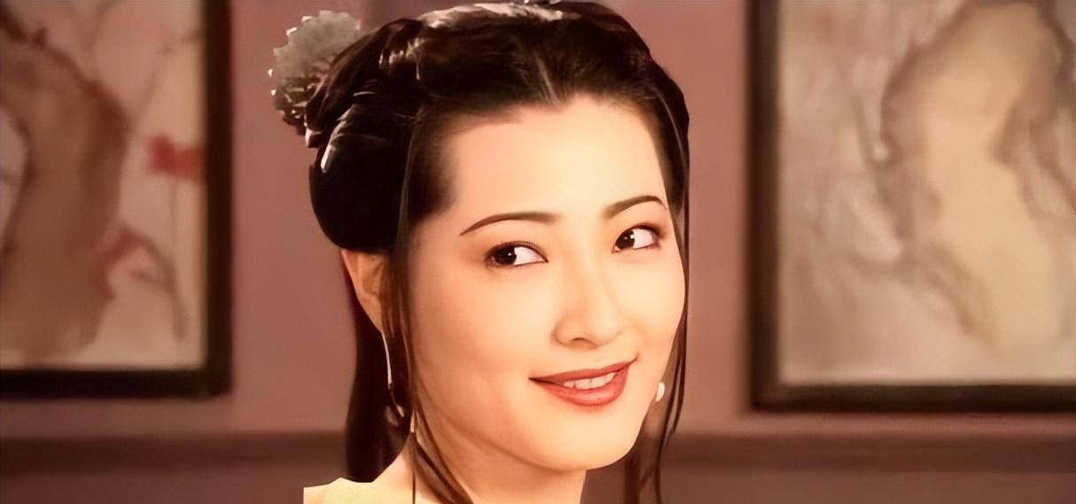 47-year-old Yang Simin showed up, maintained a weight of 43 kilograms ...