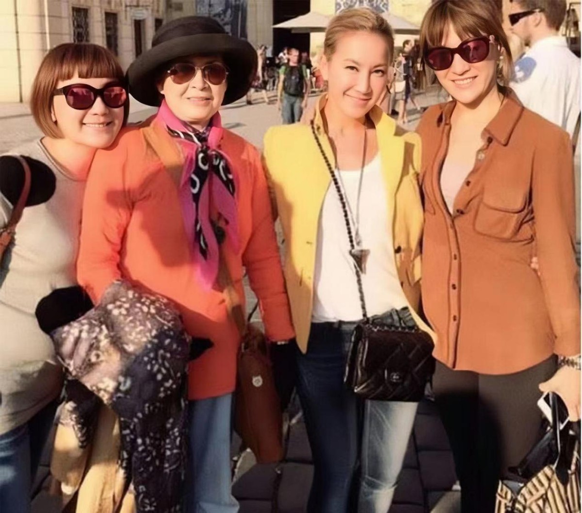 Coco Lee: Married a wealthy foreign businessman 16 years older, married ...