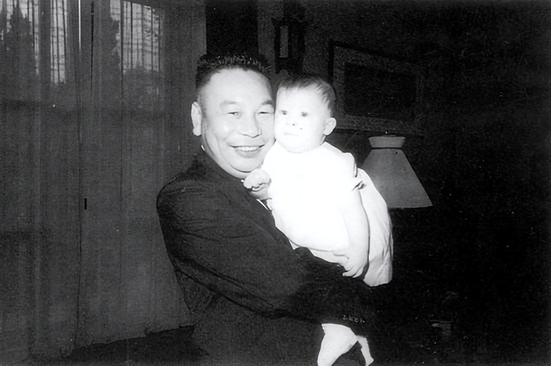 When Chiang Ching-kuo passed away in 1988, the bank deposits were made ...