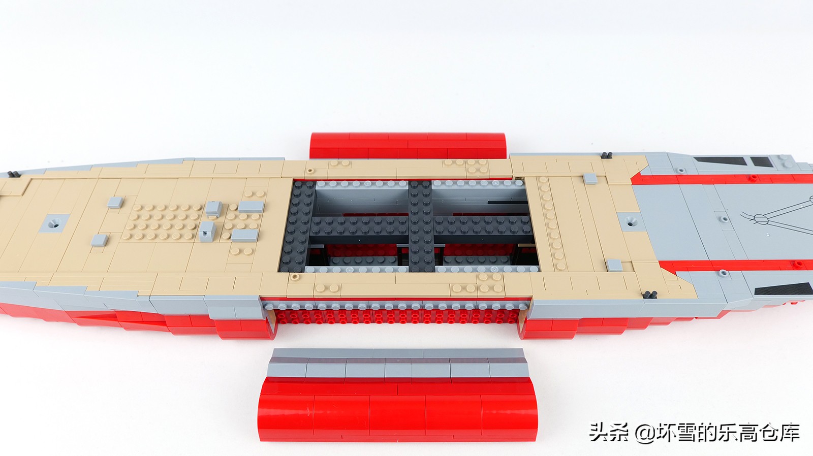 The Fall of the Great Ship: Cobi Building Blocks Musashi Battleship ...