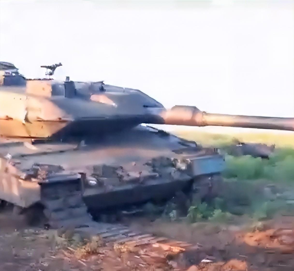 Leopard 2 has a flying turret again. Is the Western tank development ...