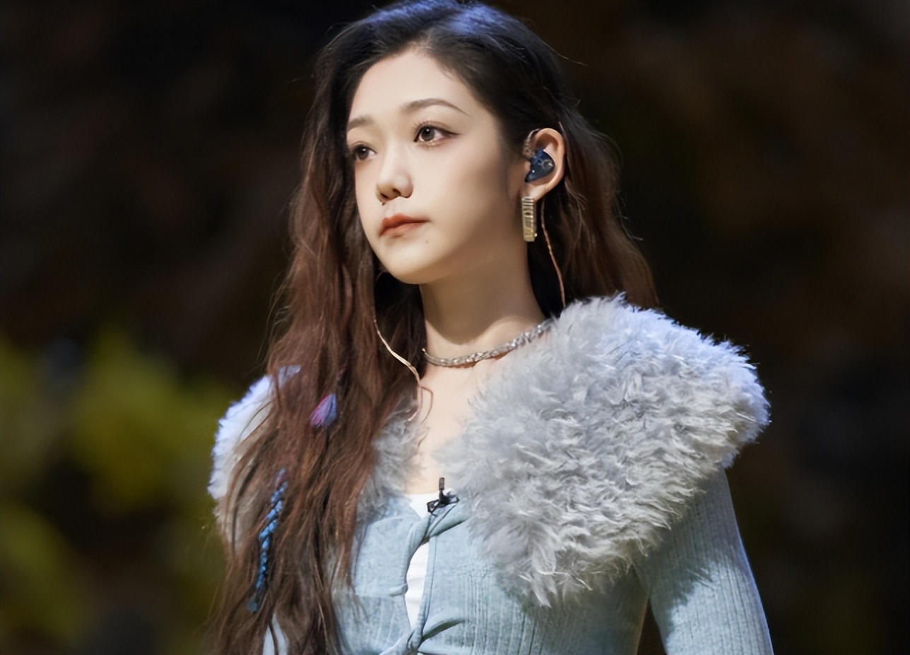 Zhou Shen asked Xilin Nayi Gao: Do you want to become a singer like ...