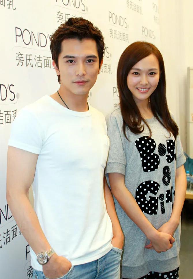 Qiu Ze and Xu Weining announced their marriage - iNEWS