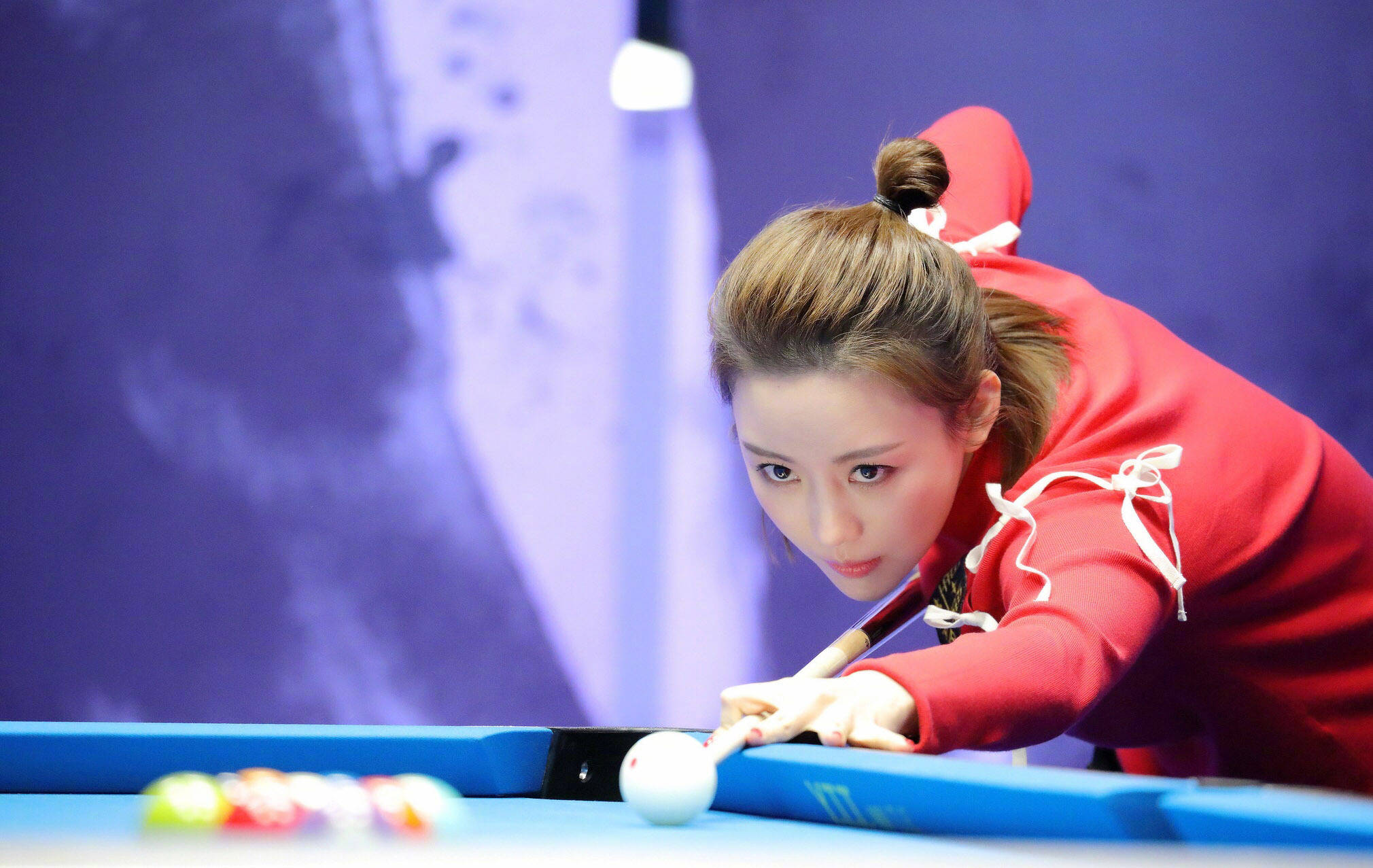 Pan Xiaoting, the queen of nine balls, is worth over 100 million at the ...