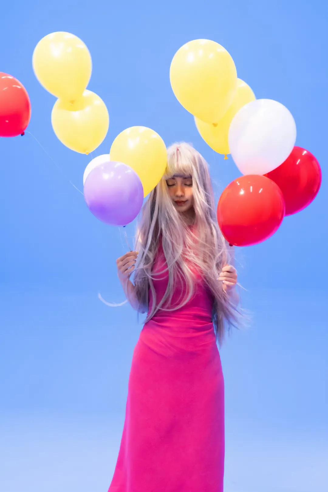 Angelababy's latest magazine cover photo - iMedia