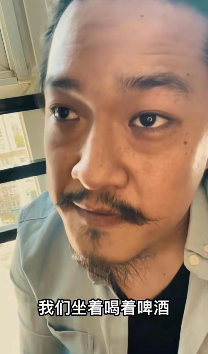 Lu Liping's 35-year-old son is extremely haggard: his eyes are weird ...