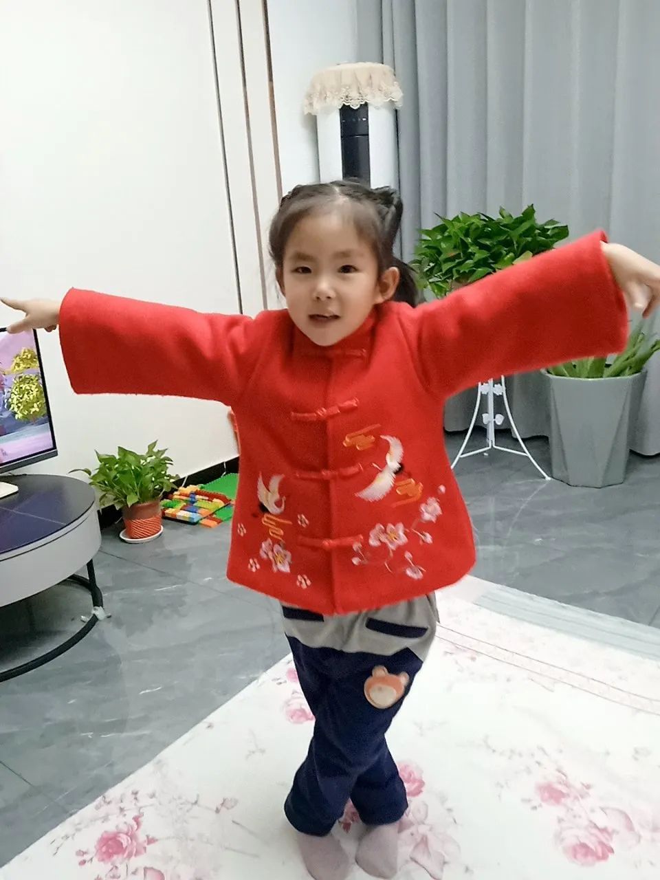 The traditional culture around me - "Clothes" Shang Chuchu "Magua" - iNEWS