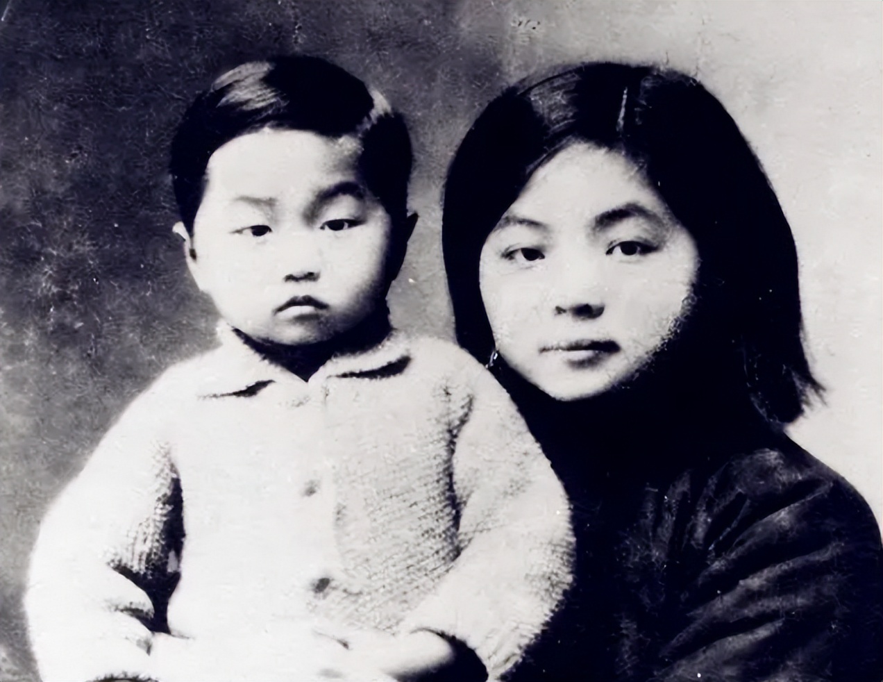 Fu Ya: Widowed for 49 years, raised 4 children, why did he refuse to be ...
