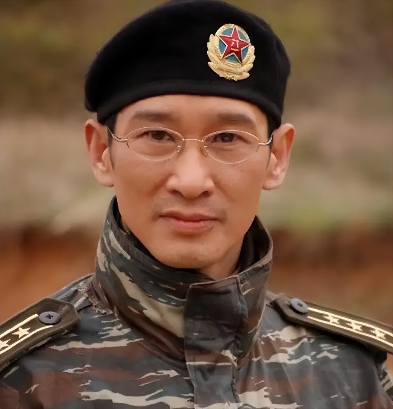 The rise of military heroes: Lei Keming and He Zhijun's promotion paths in "Loaded" - iMedia