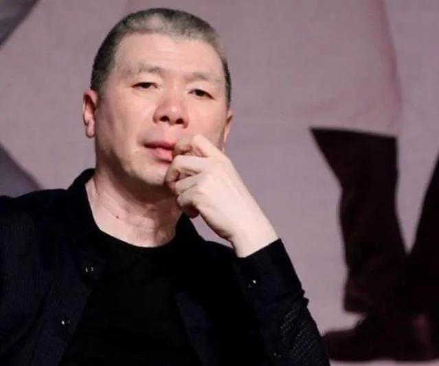 The 62-year-old Feng Xiaogang is seriously ill, and his net worth is over 100 million but he ...