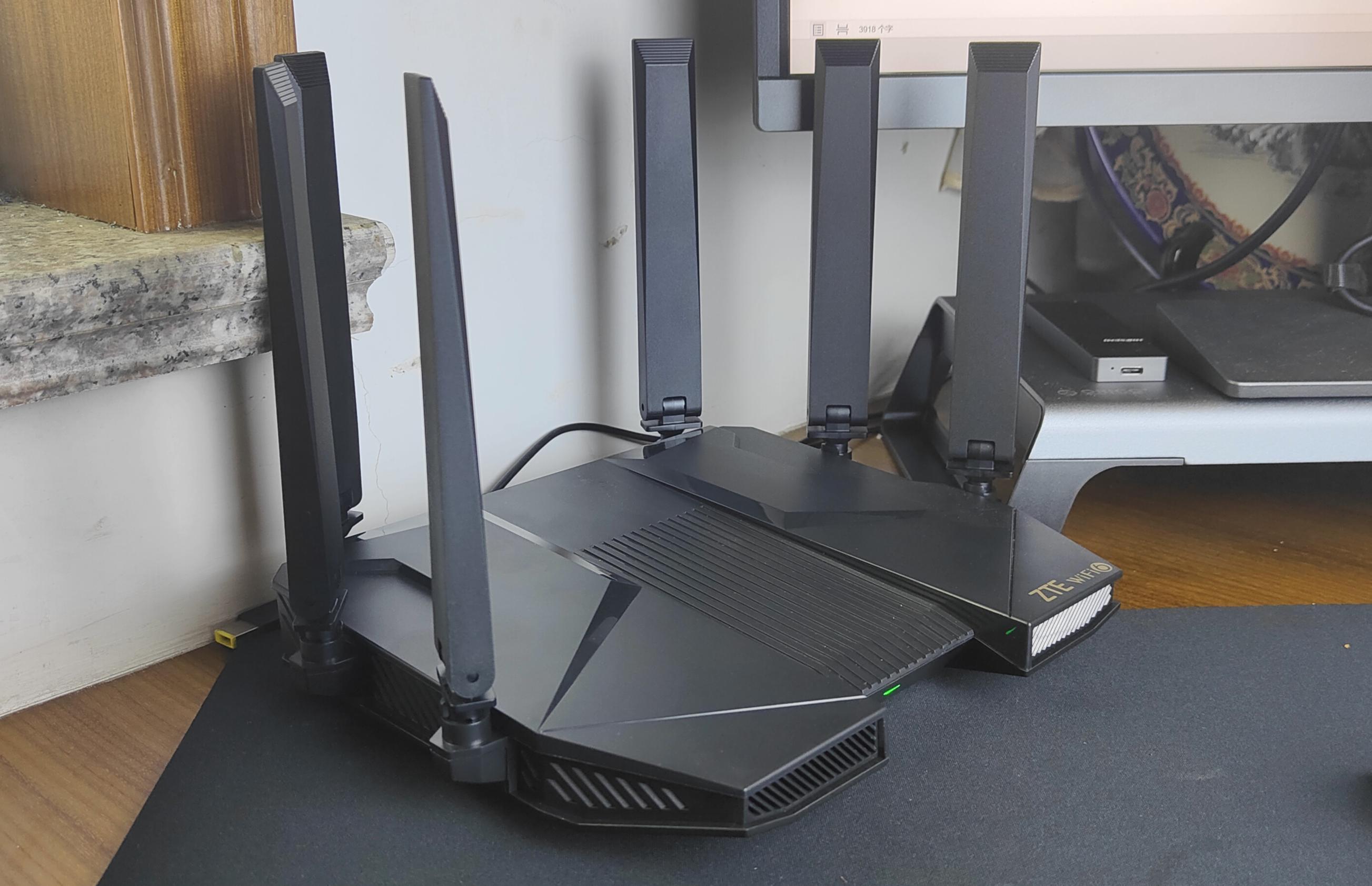 Cannot play without residual blood!The ZTE AX5400Pro router that ...