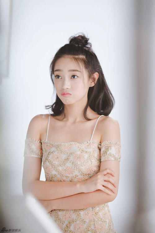 Wang Yinuo of Beijing Film Academy Netizens can comment, follow, forward, share and favorite how ...