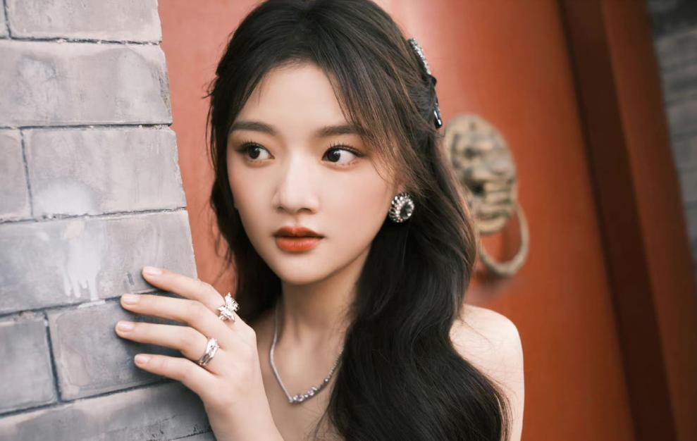 23-year-old Ren Min was questioned for running the show, and the ...