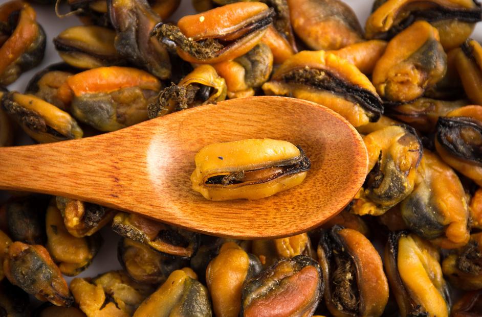 What's up with the cracked tongue?Where is the problem in the body?One ...