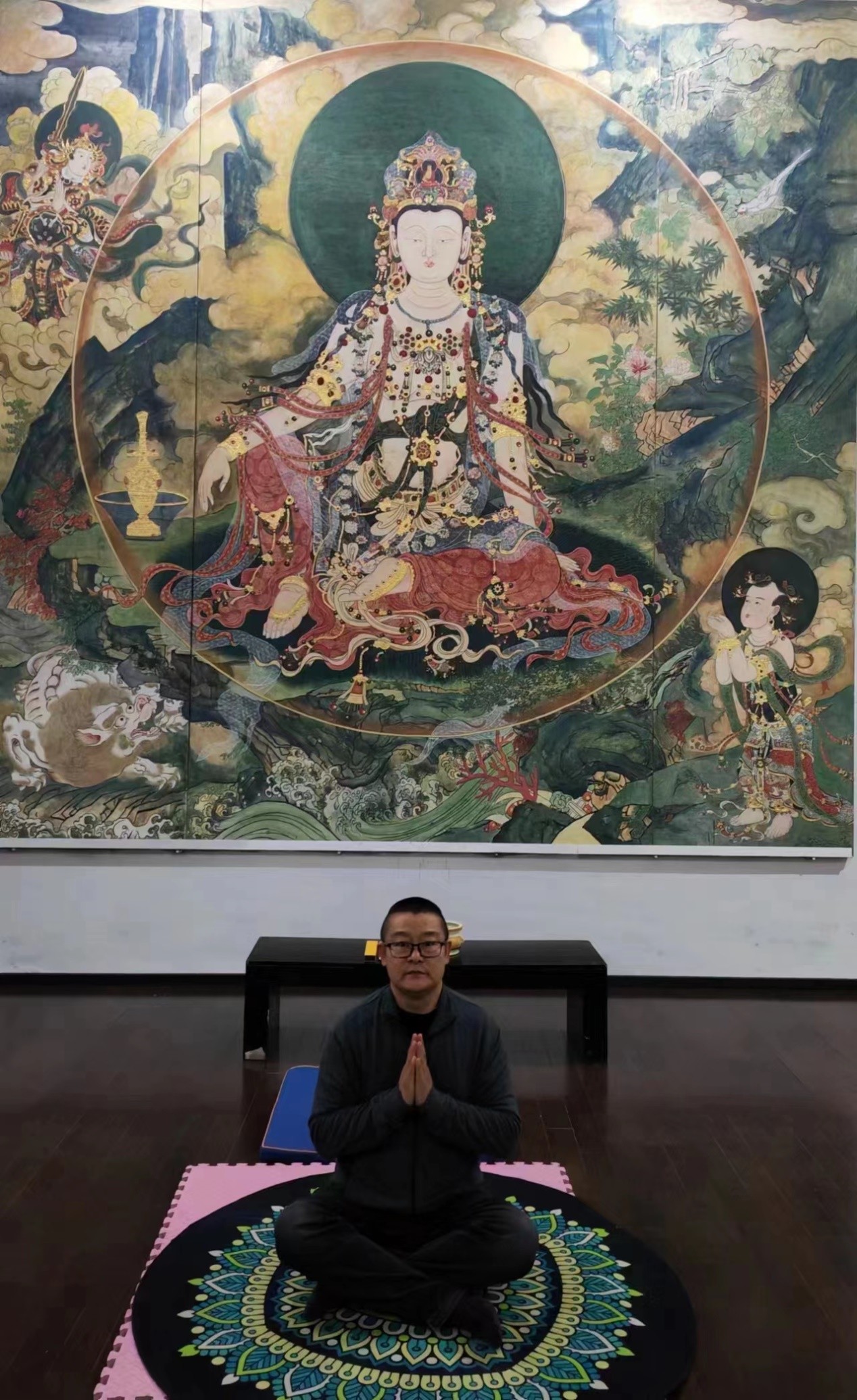 Chen Guanyun, as a Dunhuang mural artist, is one of the four post-70s ...