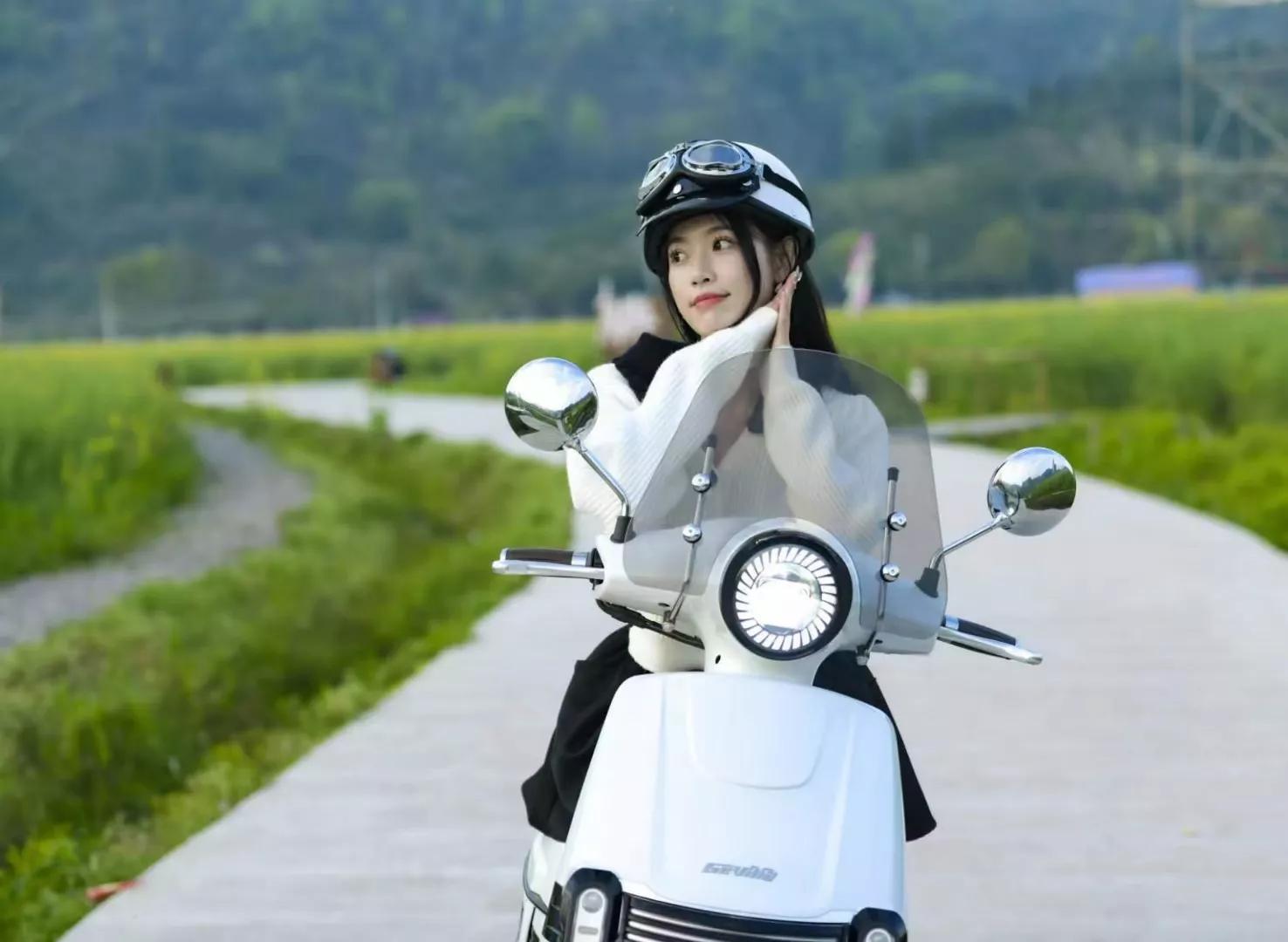 Sanye Retro Scooter Katyusha - iNEWS