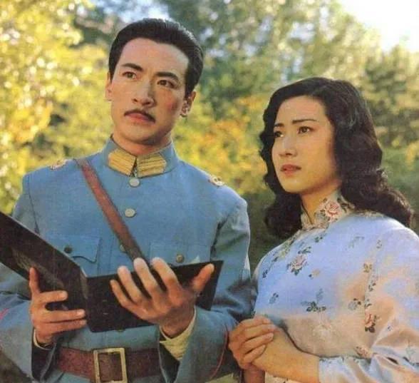 Actor Kou Zhenhai: 3 get married to Li Ting, 21 years younger, and ...