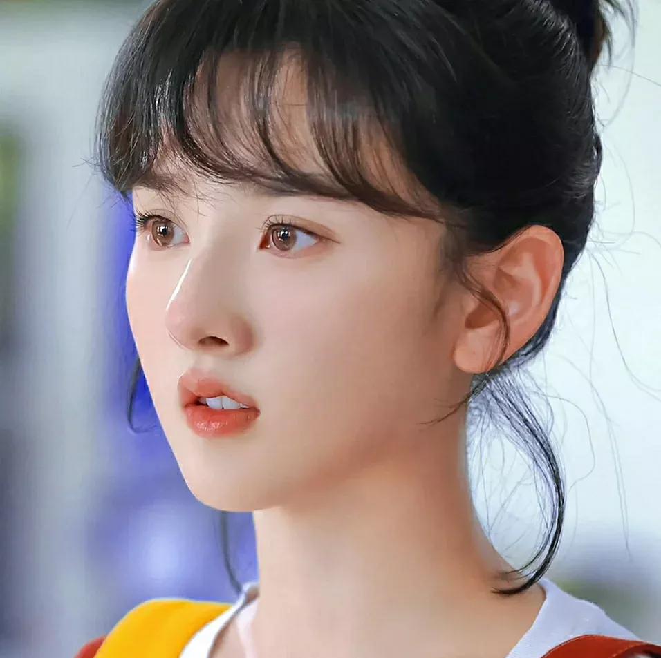 Small gossip, Zhou Ye, Zhao Jinmai, Song Zuer - iNEWS