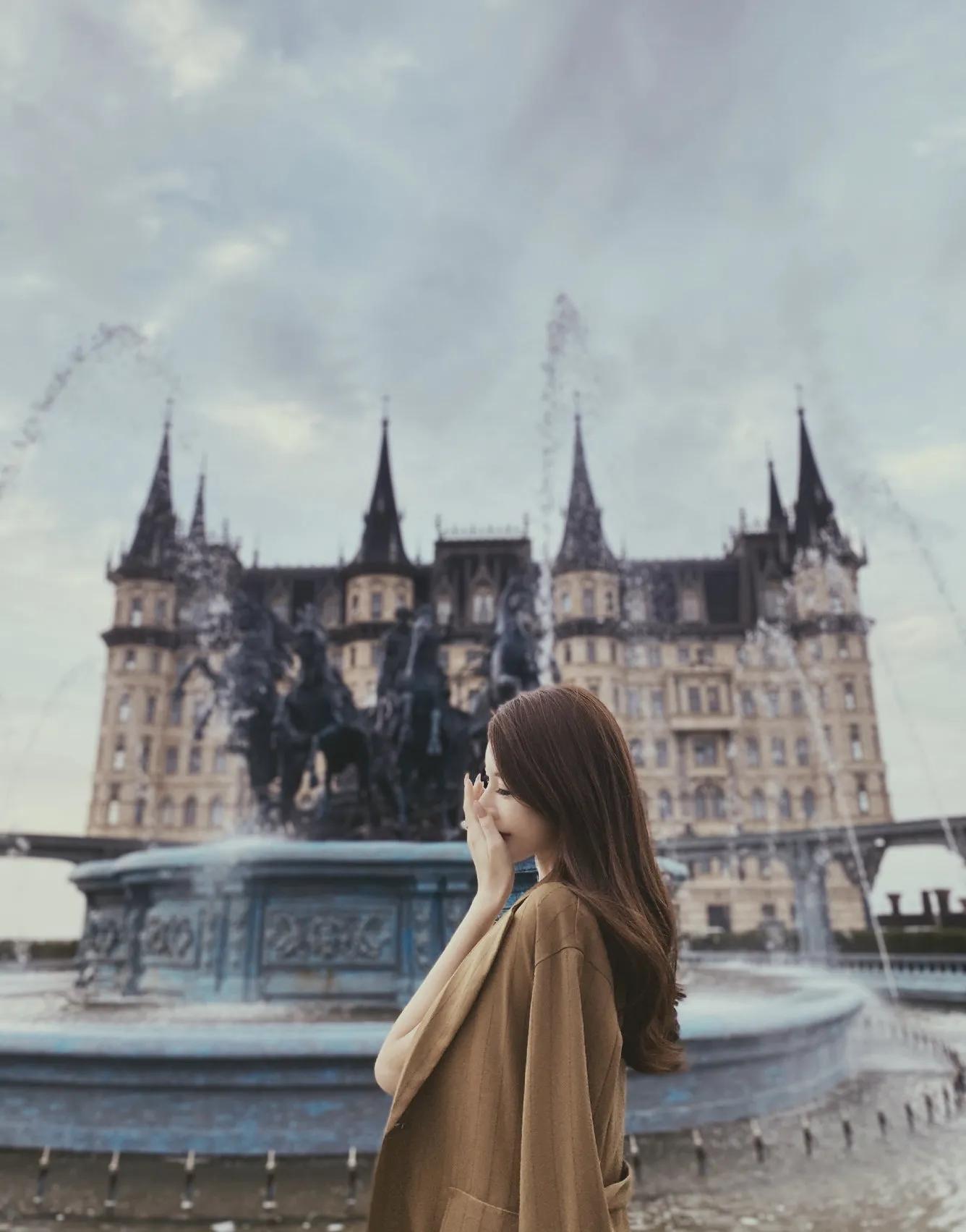 Yantai "The Richest Man in Xihong City" Penglai Wencheng Castle - iNEWS