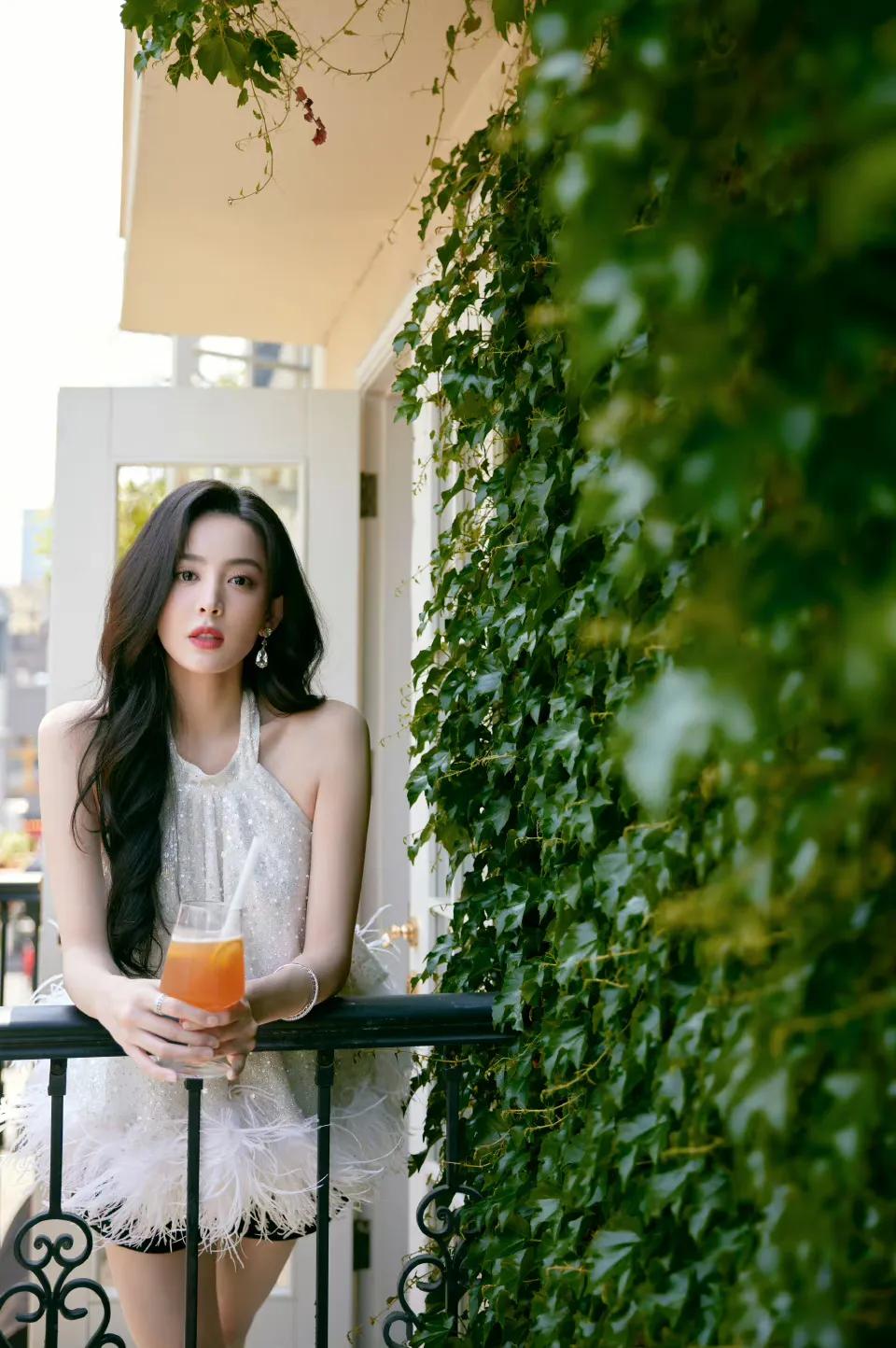 Nazha - $ - $ - Meitu 15 - iNEWS