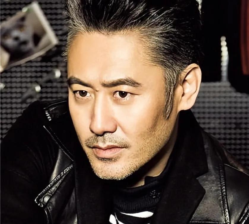 Wu Han: If a woman is disobedient, she owes a lesson. Wu Xiubo: If a ...