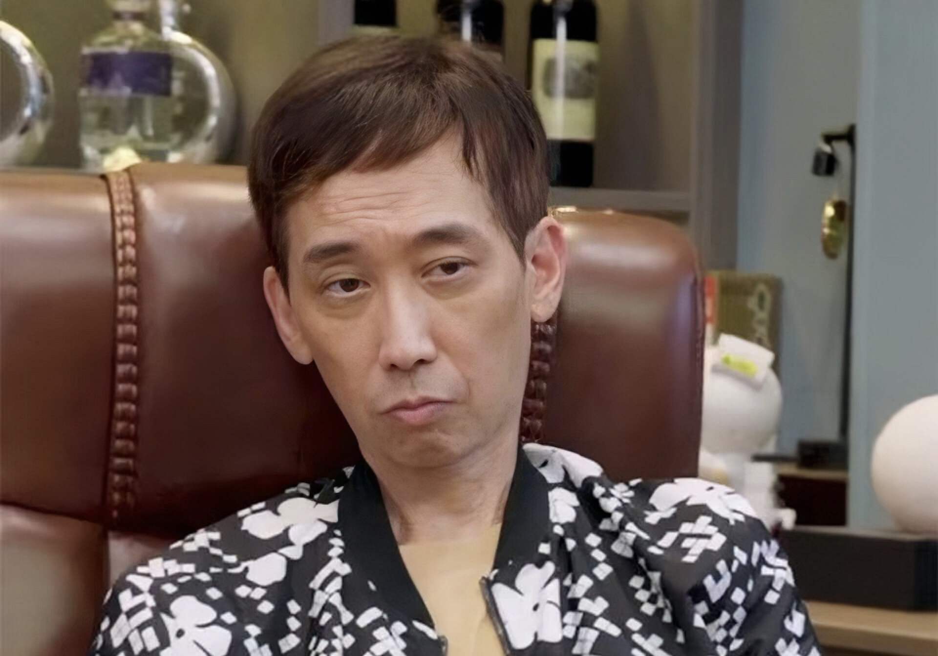 A well-known Hong Kong actor is so thin that he loses his appearance ...