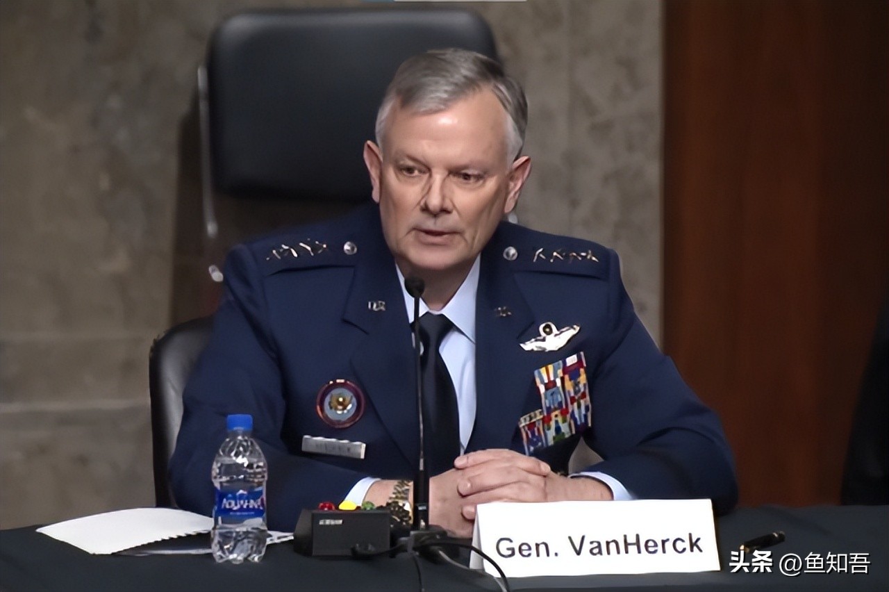 The claws of the North American bald eagle, a list of eleven commanders ...