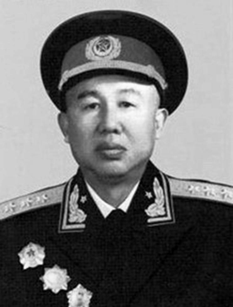 Yang Dezhi heard that Admiral Wang Ping did not get out of the car when ...