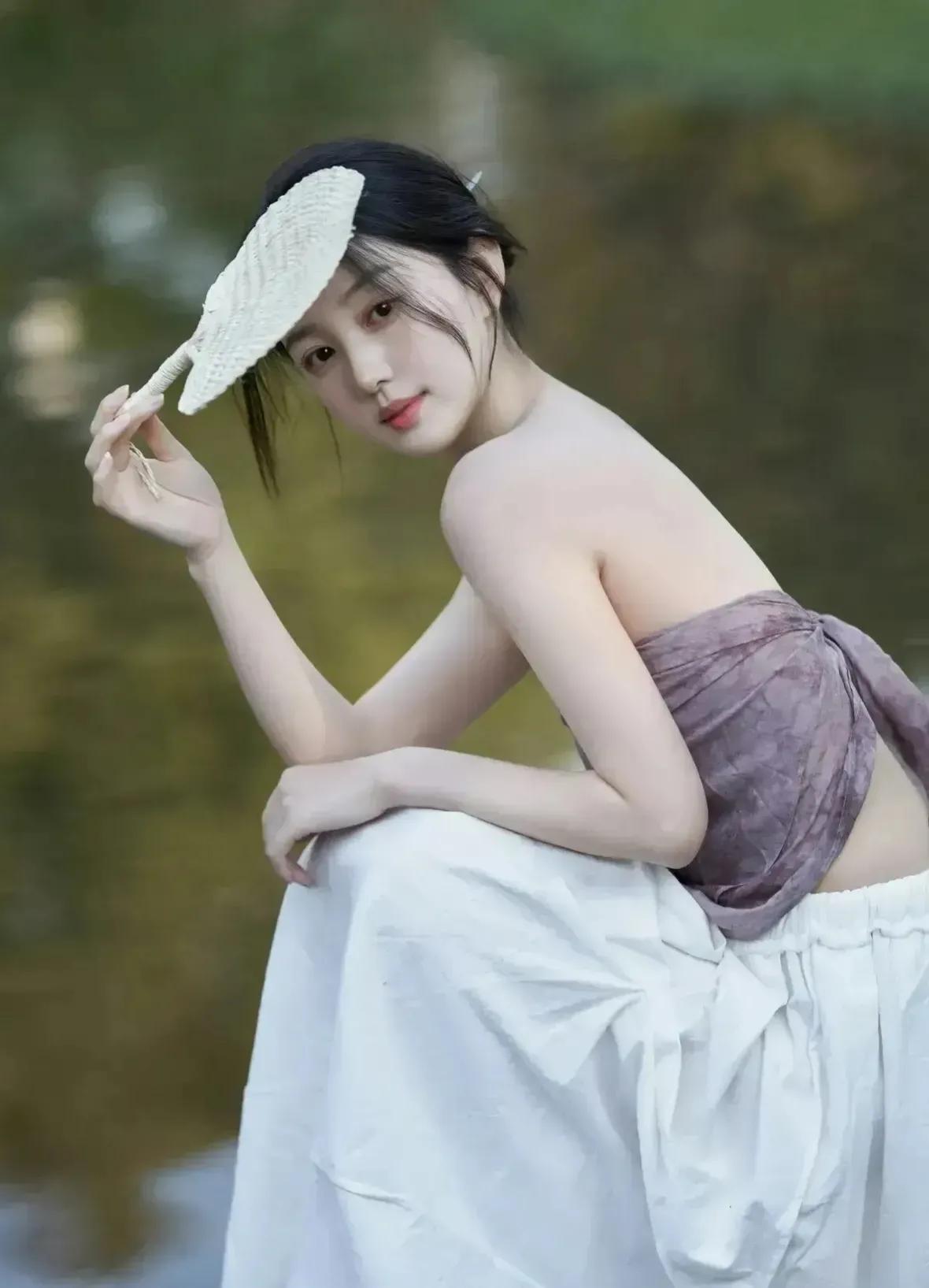 One foot high and one low, one foot deep - iNEWS