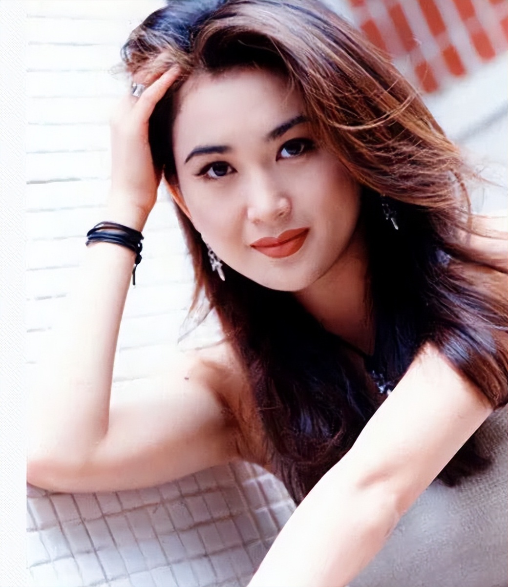 The ups and downs of "porn star" Wen Bixia: she was sold at the age of ...