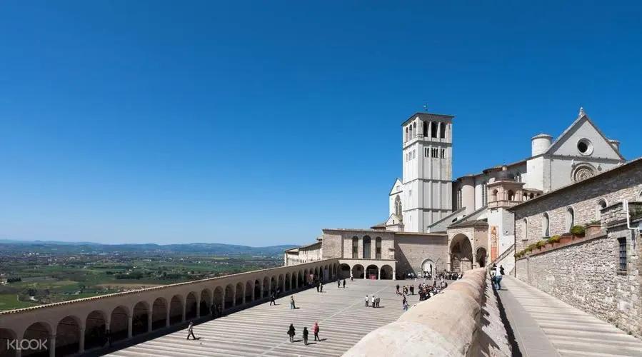 A Brief Analysis of Trade and Art Exchanges in Mesoamerica in the ...