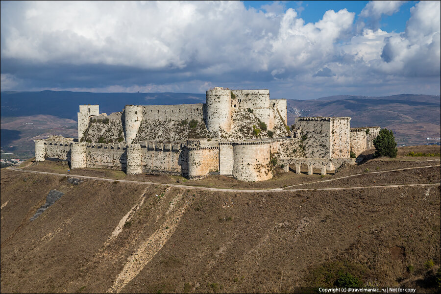 How cleverly designed is the sewer system of the toilet in a medieval ...