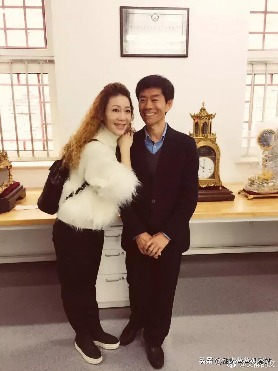 CCTV host Wen Jing, in fact, is not "quiet" at all in life - iNEWS