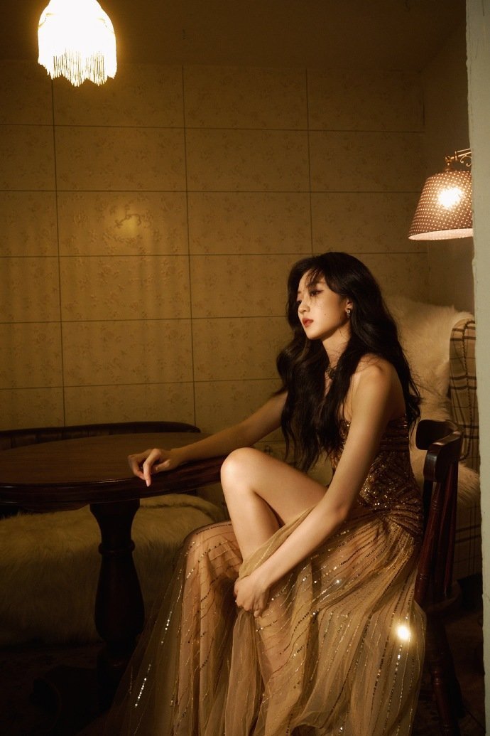 Sun Qian is too perfect long leg crispy x - iNEWS