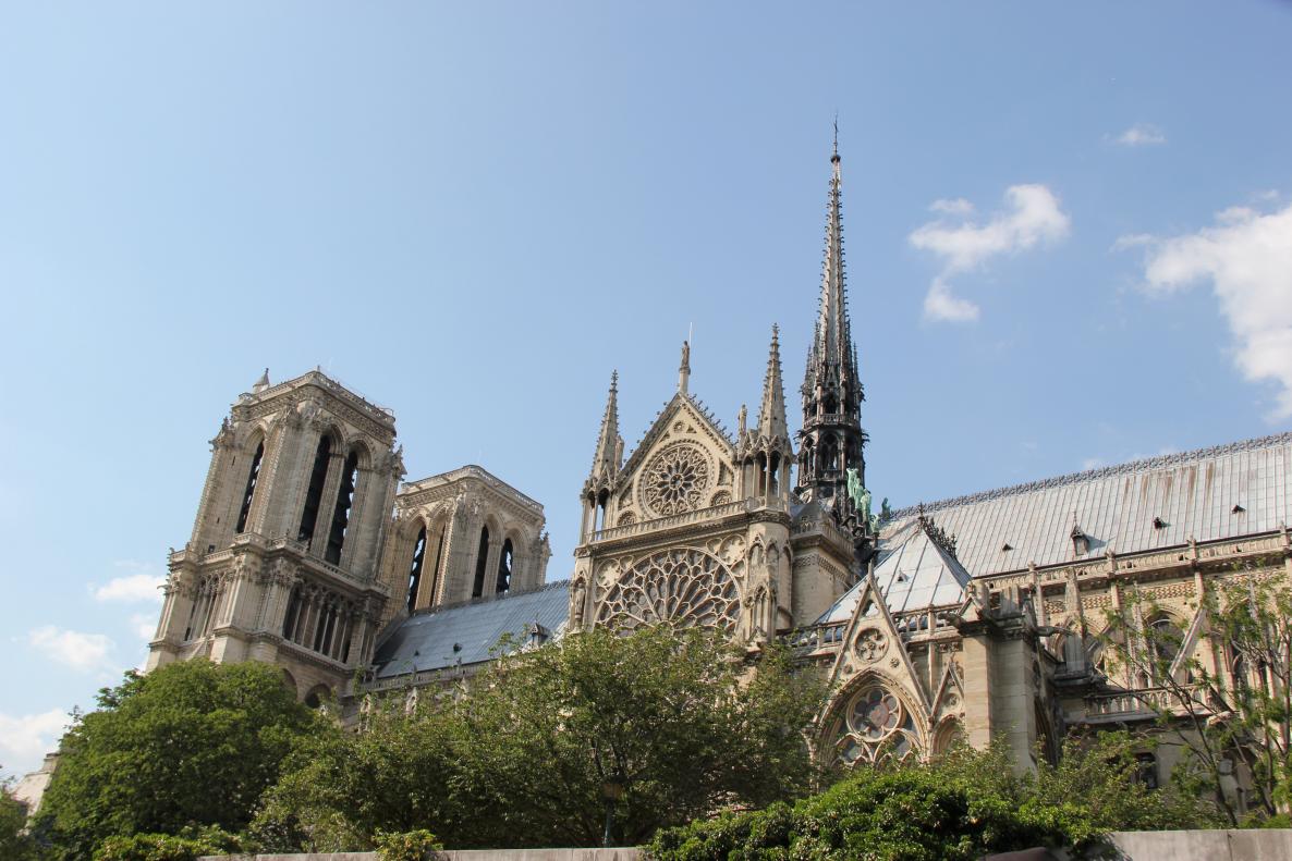 How did the birth of the Gothic art style help the construction of ...