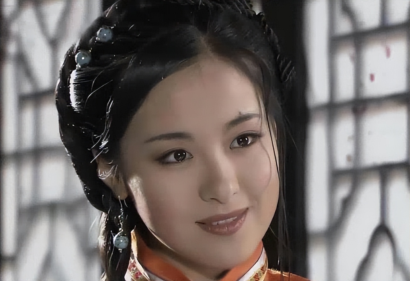 The details of Shen Aojun and Sun Honglei's kiss scene are exposed, and the professionalism of ...