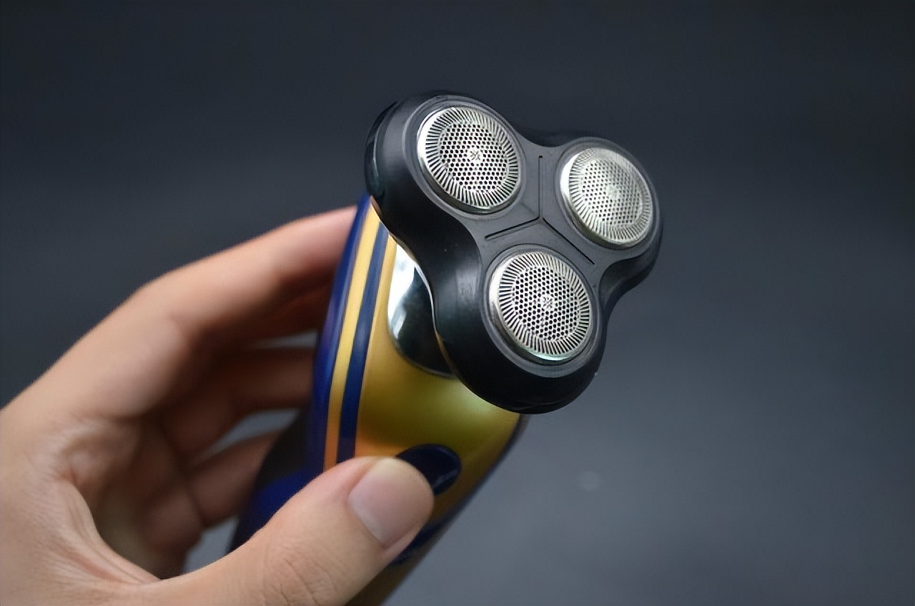 No matter how blunt the razor is, it only needs a small method to ...